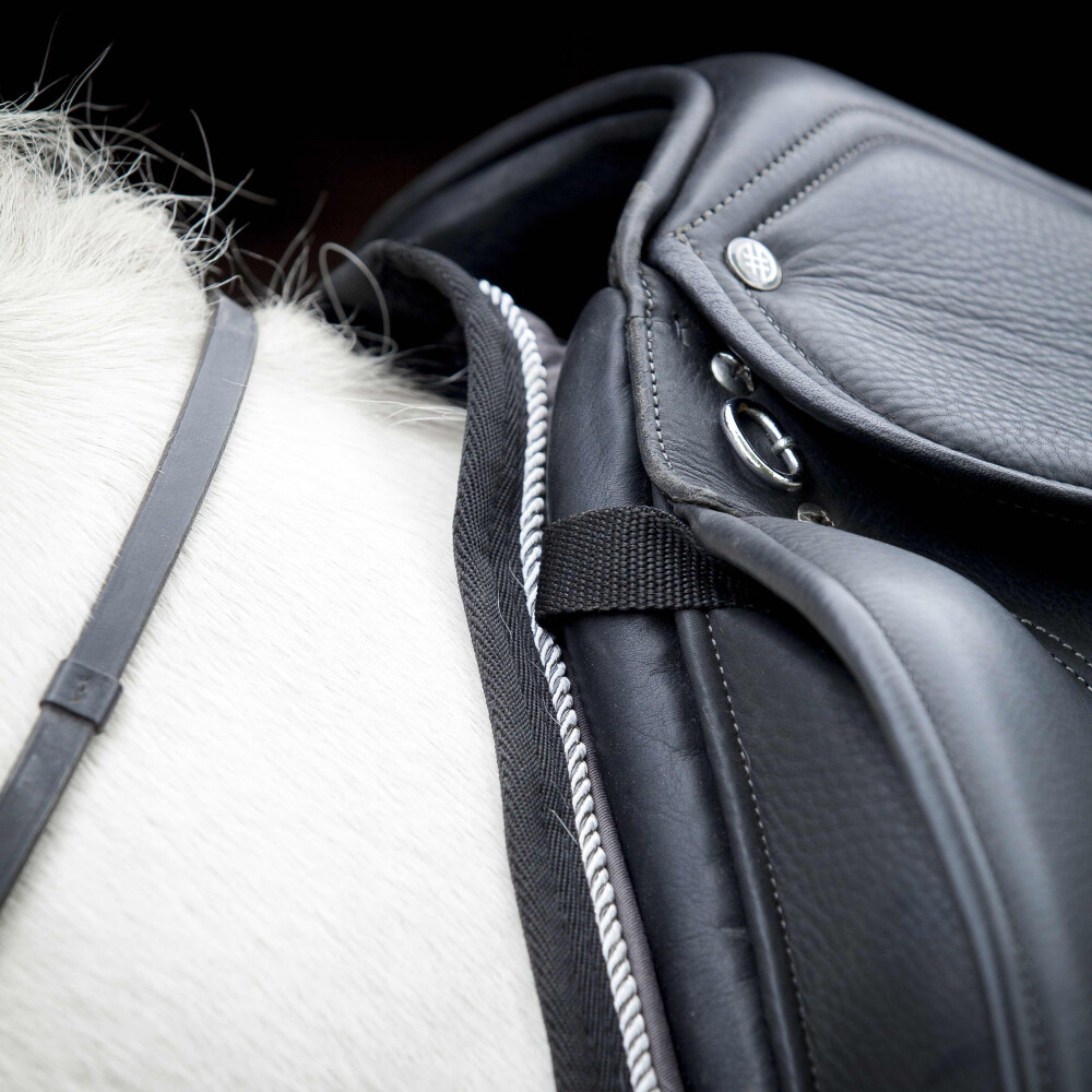 Relief saddle pad with new design and memory foam