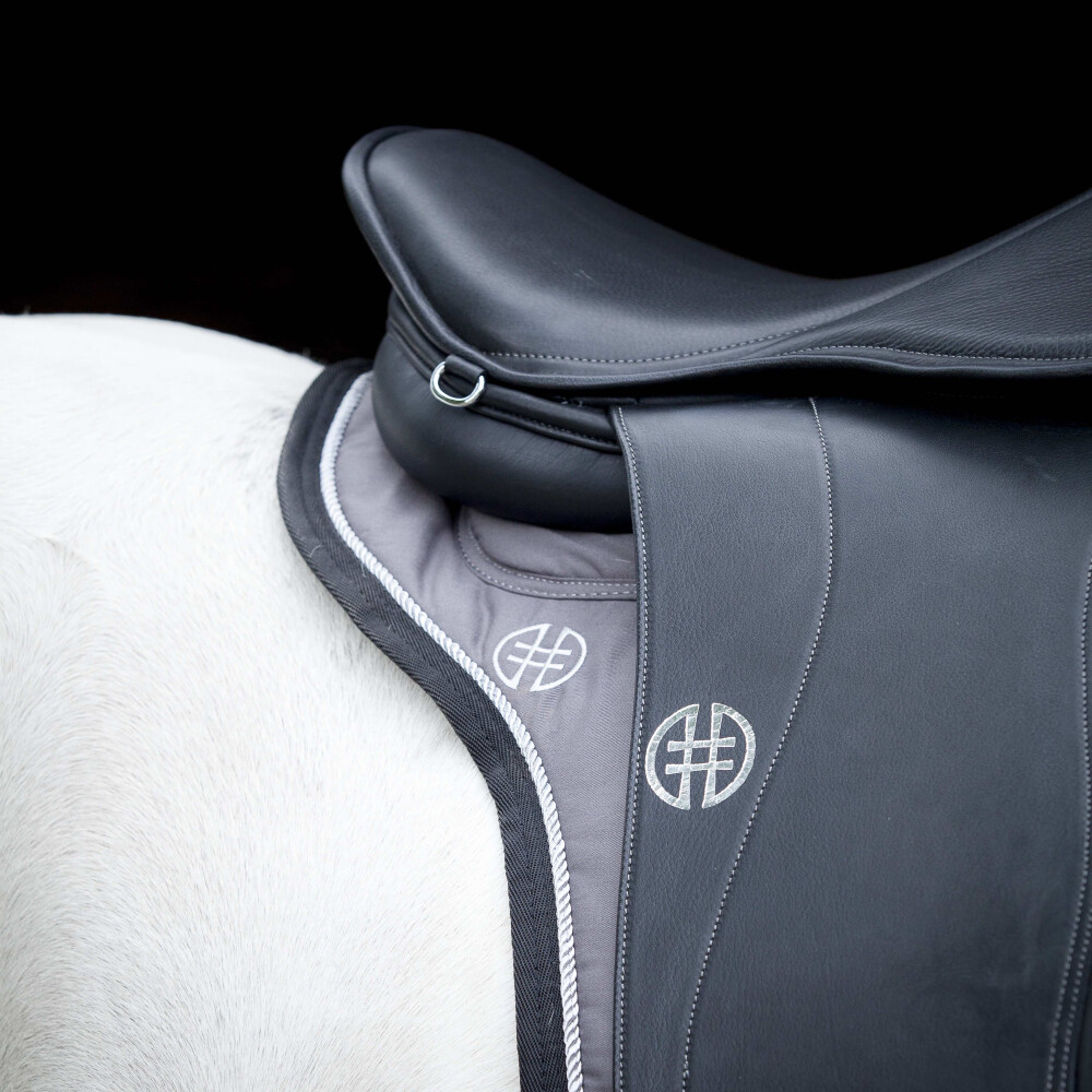Relief saddle pad with new design and memory foam